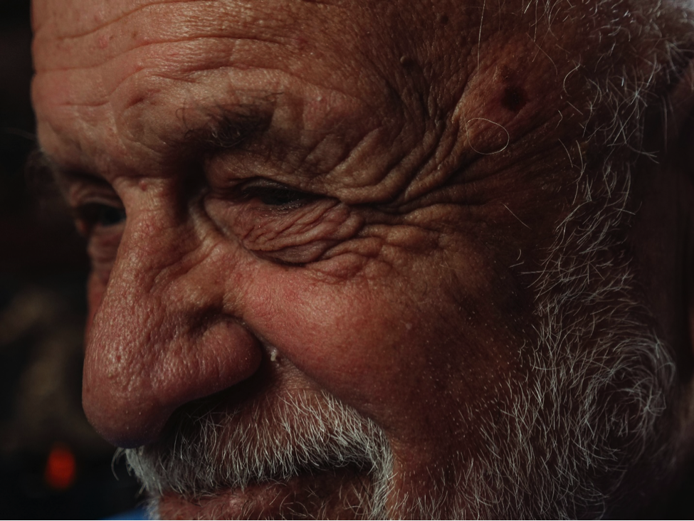 How Aging Affects Your Eyes: Common Concerns and Solutions - Your Health Magazine