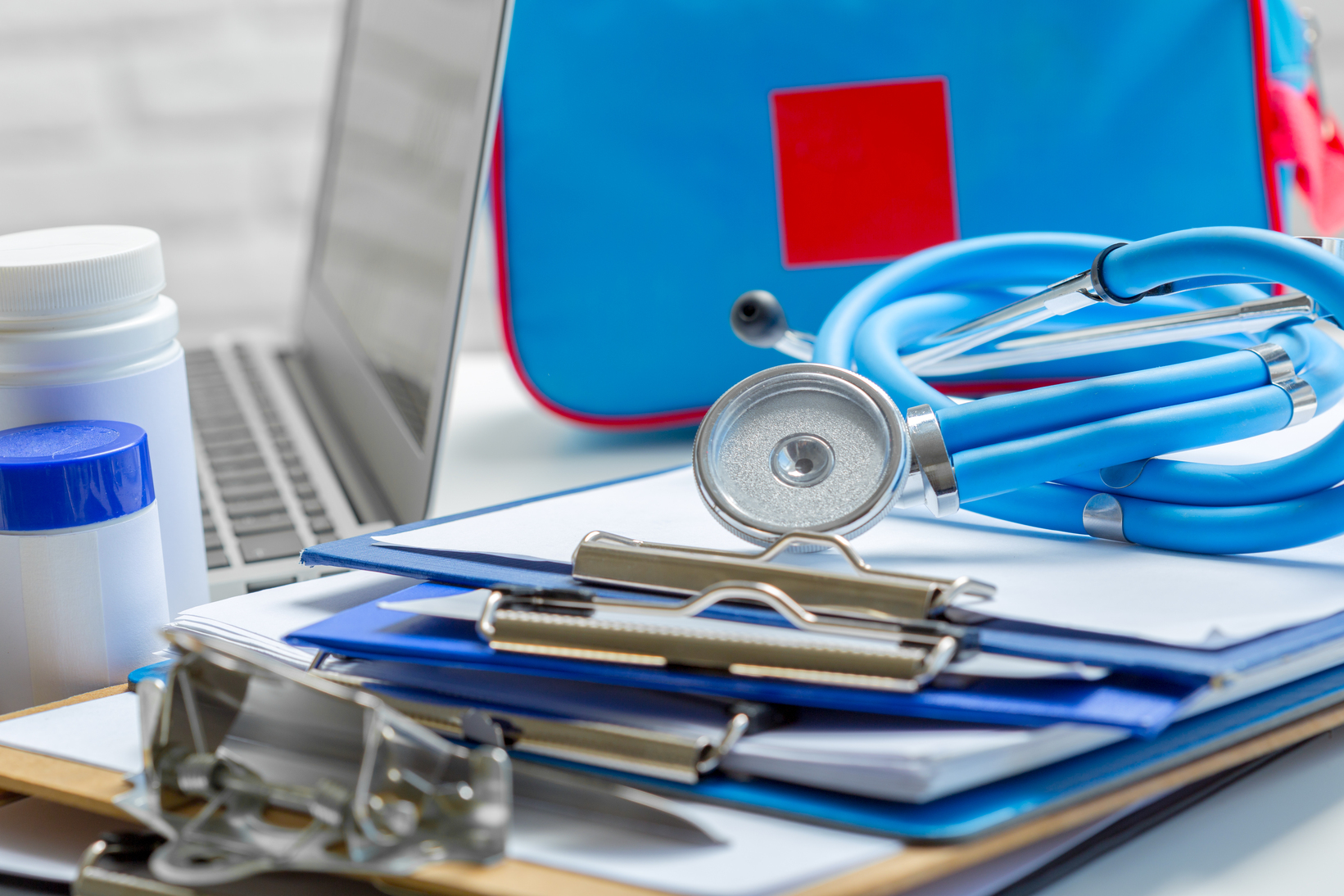 Essential Medical Tools Every Nursing Student Needs in Their First Year ...